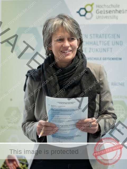 Interview with professor Annette Reineke › erste-professorin ...